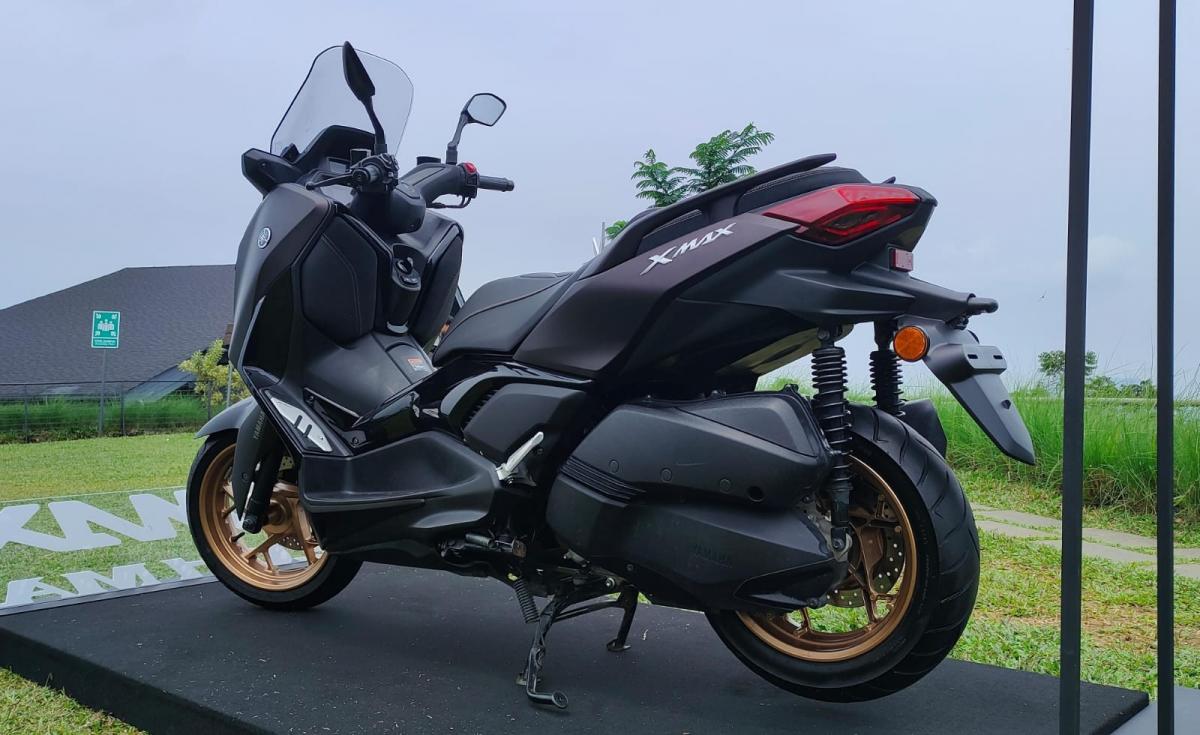 Harga dan Fitur Yamaha XMAX 250 Terbaru Oktober 2025, Skutik Touring ...